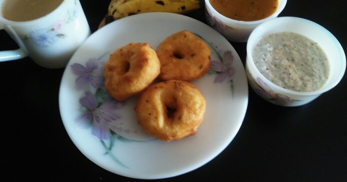 Medu Wada(ulundu Vadai) Recipe By Jasmin Motta #Being Motta