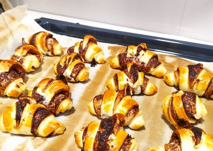 Cruasanes de Nutella (rápidos y sencillos) Receta de Pilar Alcocer- Cookpad