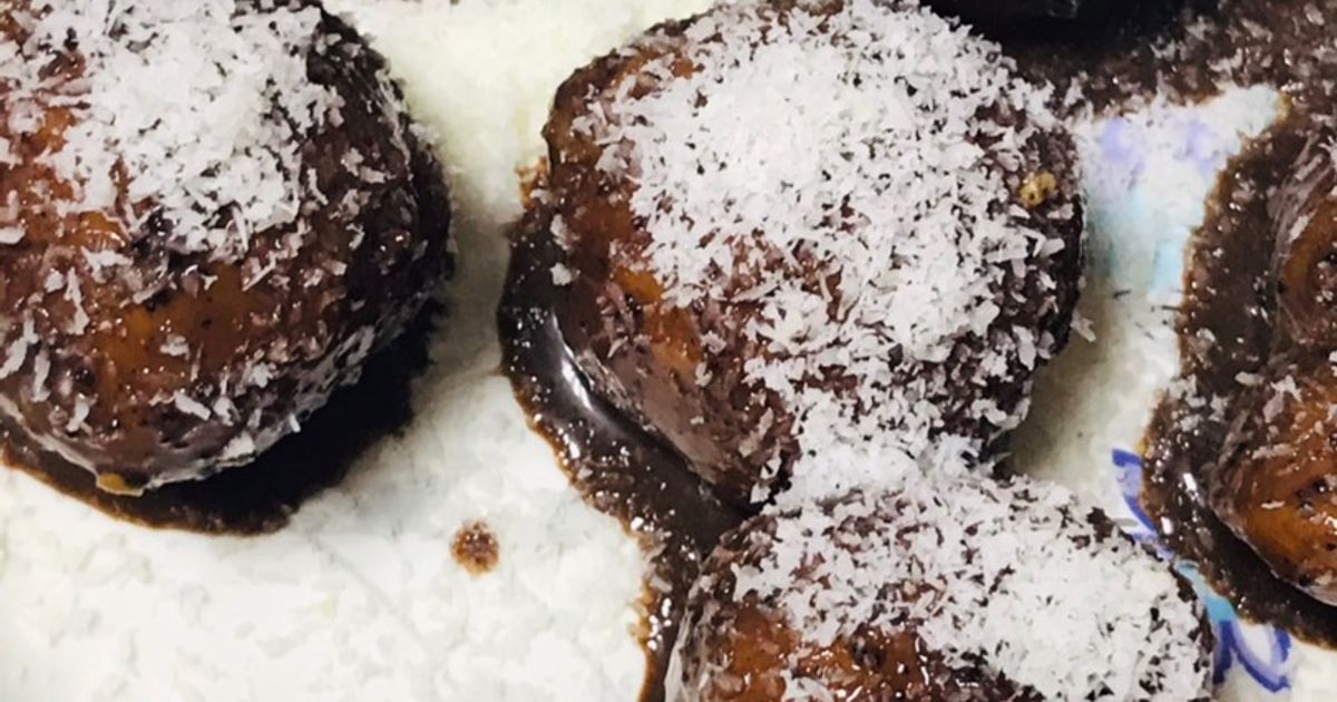 Baby Doughnuts With Coconut & Chocolate Topping Recipe by DROOLSOME ...