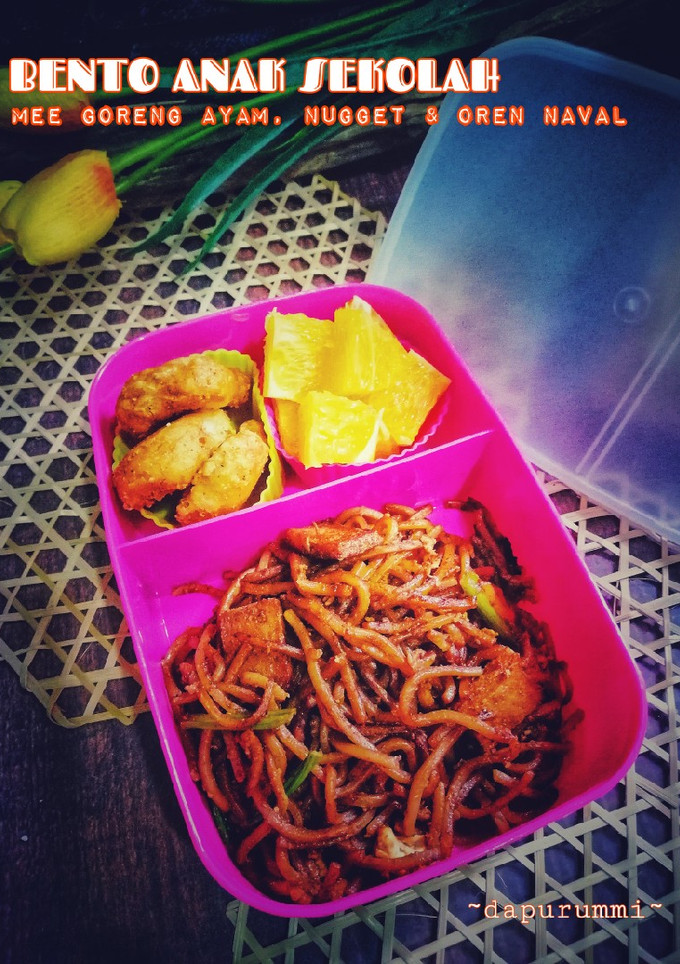 Resipi Bento Anak Sekolah Mee Goreng Ayam, Nugget Goreng & Oren Naval ...