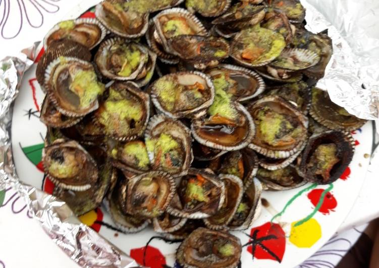 Conchas asadas Receta de Jorge Elías Morales Sánchez- Cookpad