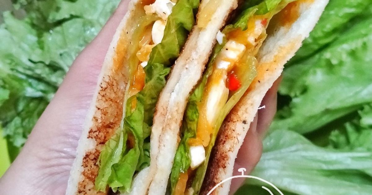 Resep Sandwich Telur Simple oleh Giyummy Gita - Cookpad