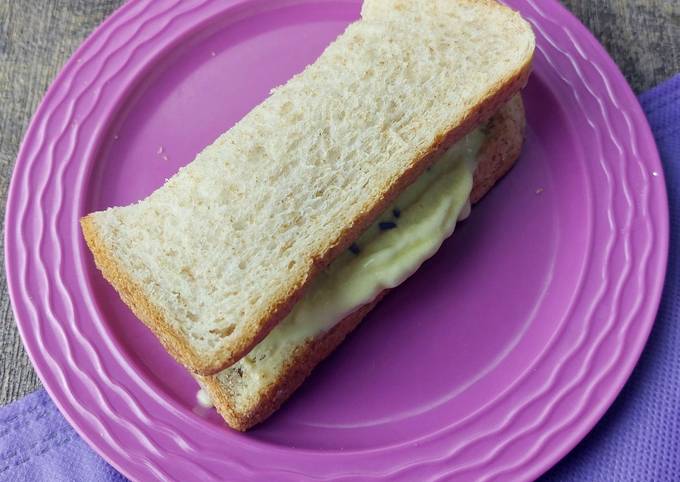 Resep Roti tawar isi Ice cream durian oleh Puspitasari Anggradewi - Cookpad