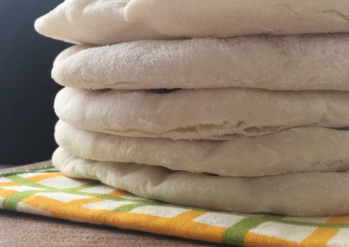 Pan árabe Receta de Melina Baldessari- Cookpad