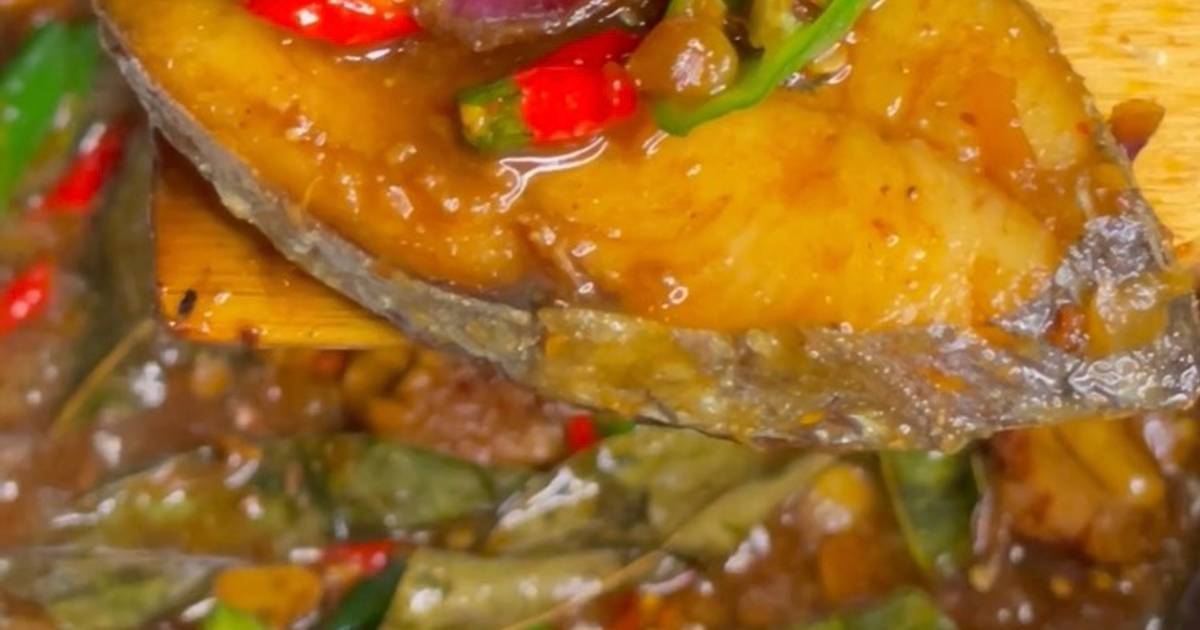 Resep 52. Tenggiri Masak Tauco oleh Fandy Wand - Cookpad