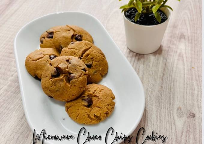 Resep 138. Microwave Choco Chips Cookies oleh Juliana Tendeas - Cookpad