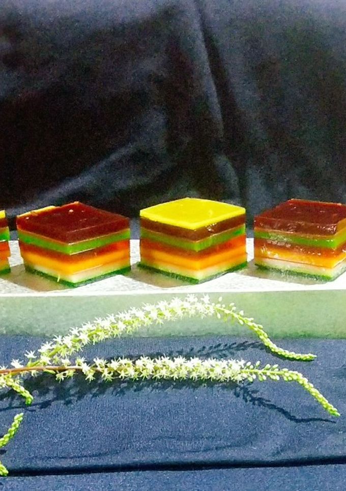 Resep Puding Pelangi Cantik Ala Anto (+ Tips) oleh Anto - Cookpad