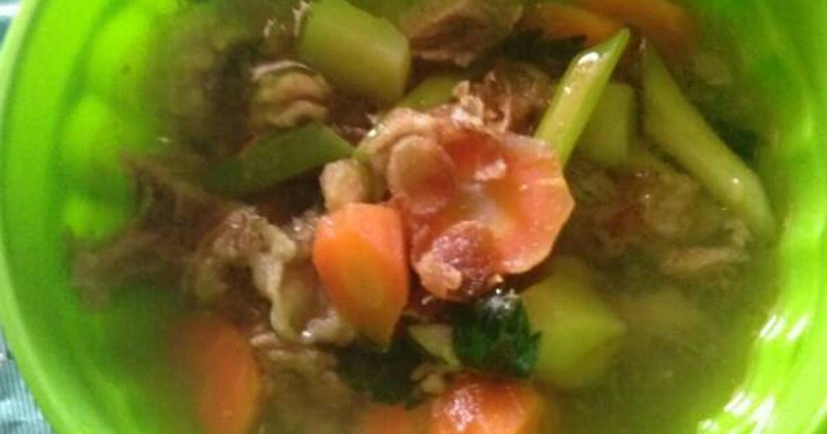 Resep Sop daging wortel kentang oleh Riska Purnama - Cookpad