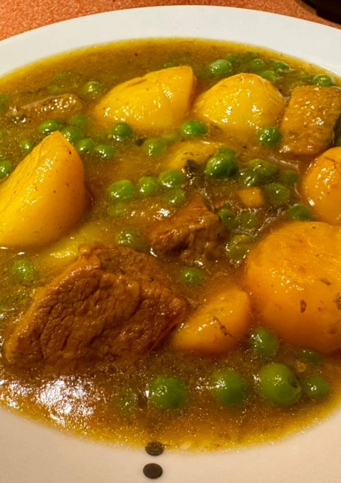 Carne guisada tradicional Receta de Alba DG- Cookpad