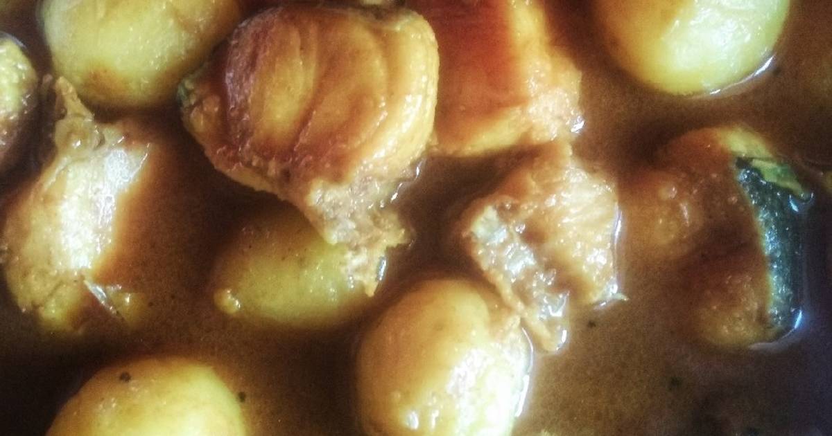 Bengali style Taki fish(Shole) curry with baby potatoes Recipe by ...