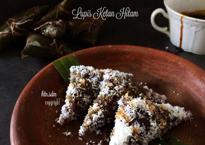 Resep Lupis Ketan Hitam oleh Hartini Sadimo - Cookpad