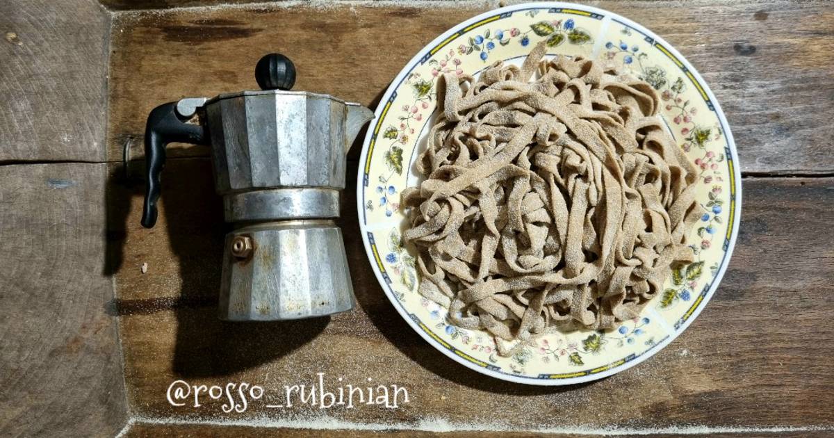 Ricetta Pasta di semola di grano duro al caffè di rosso rubinian - Cookpad