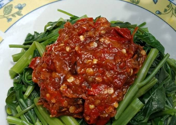 Resep Plencing kangkung oleh Nur Alifah - Cookpad