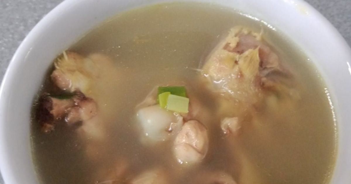 Resep Sup Ayam Kuah Bening oleh Gek Lhiesratna - Cookpad