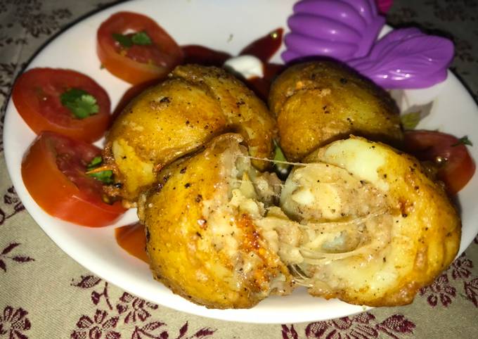Potatoes bomb Recipe by Shazi Mudabbir - Cookpad