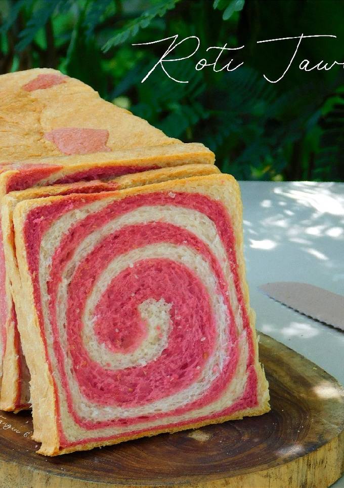 Resep Roti Tawar Merah Putih oleh desmawati kuretangin - Cookpad