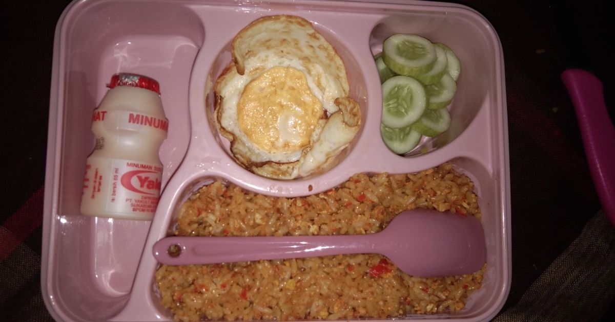 Resep Nasi Goreng Simpel oleh sanssukin - Cookpad