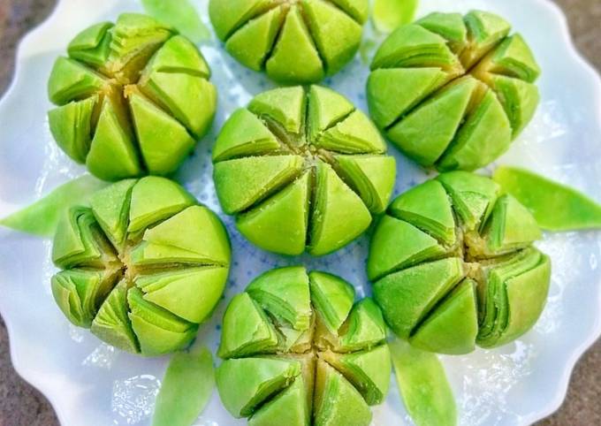 Resep Kue Bulan Bunga Teratai oleh Dada - Cookpad