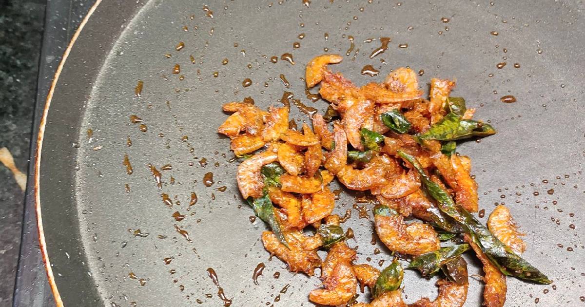 Flavorful dry prawn recipes: Classic fries, curries and traditional kismur