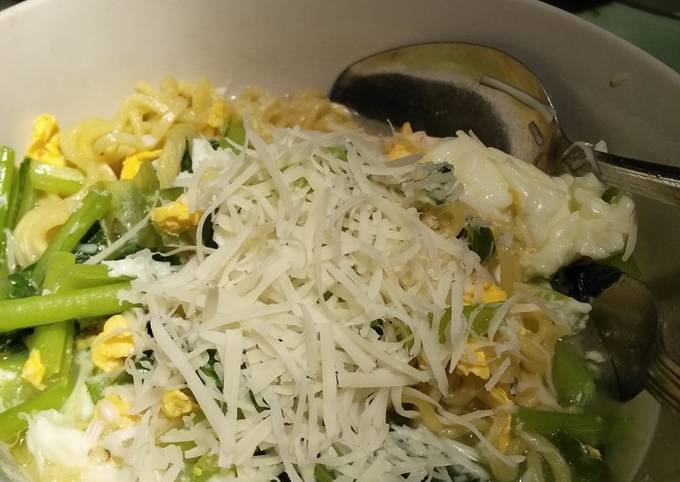 Resep Indomie keju susu oleh Euteuk_st - Cookpad