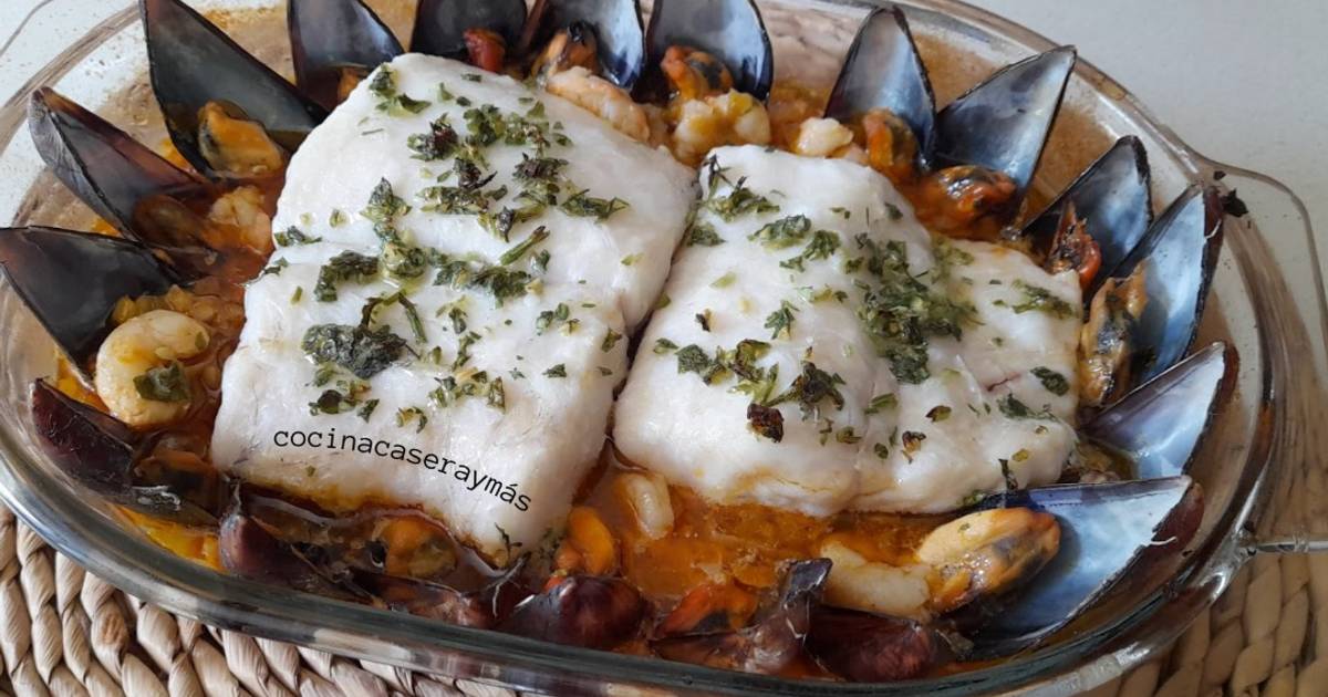 Merluza a la marinera con mejillones - 32 recetas caseras- Cookpad