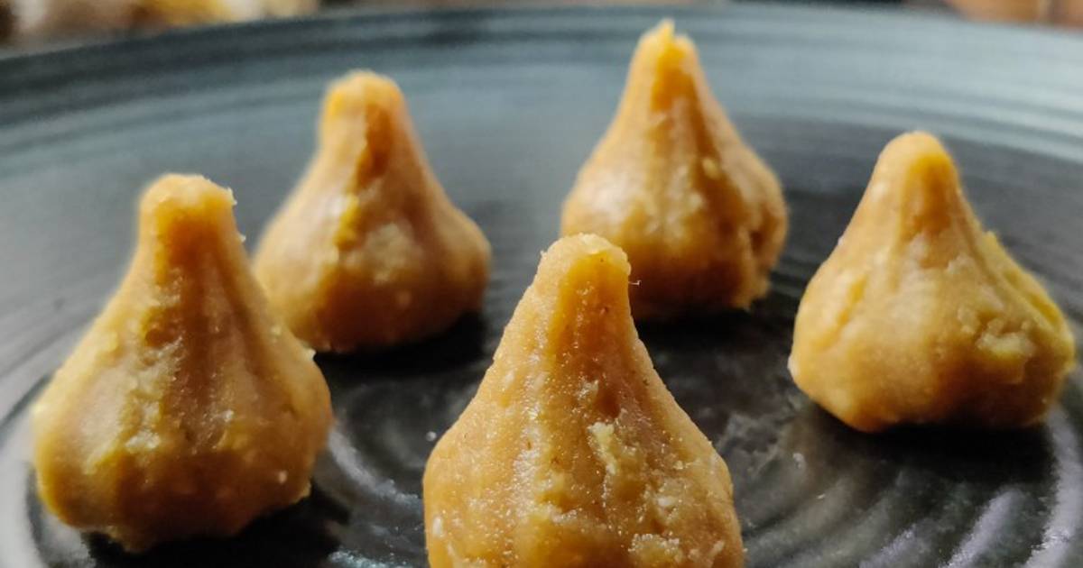 Wheat Flour Modak Recipe by Rutuja Patil |Ek_KolhaPuri - Cookpad
