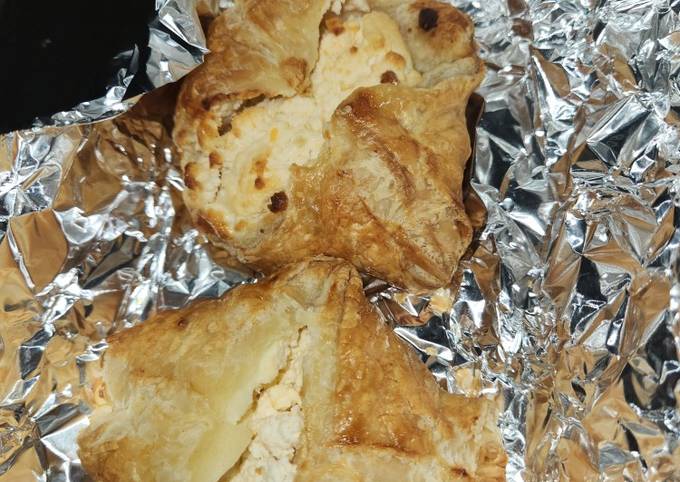 Feta Puff Pastries Recipe by Lucy - Cookpad