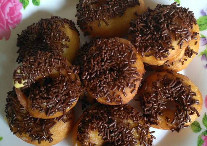 Resep Donat Meses Simple oleh Hani Mahmudah - Cookpad