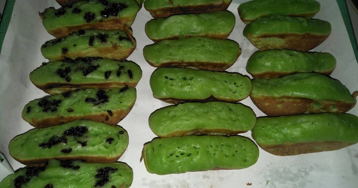 372 resep kue pukis pandan enak dan sederhana - Cookpad