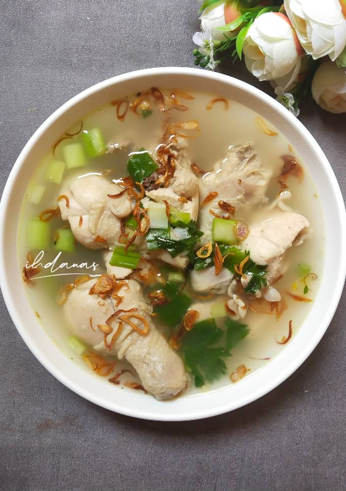 Resep Sup Ayam Segar dan Hangat oleh ihdanas - Cookpad