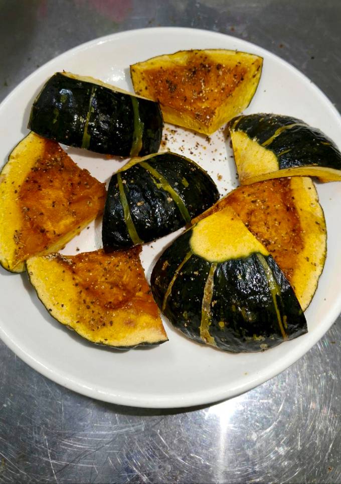 氣炸烤箱烤貝貝南瓜 食譜與作法 by Yi Ru Tseng - Cookpad