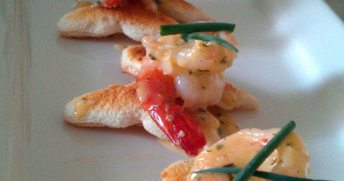 Butterfly garlic butter prawns Recipe by vosinthavong - Cookpad