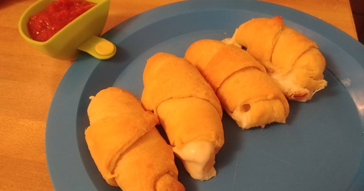 Super easy pizza rolls Recipe by Alexis Donner - Cookpad