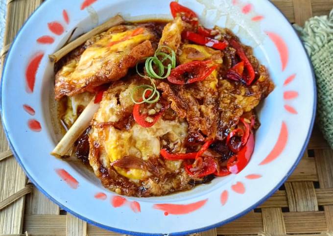 Resep Semur Telor Ceplok Jamblang Khas Cirebon oleh Kaianiandra - Cookpad