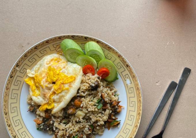 Resep Nasi Goreng Kerang Dara Poll Pedas oleh Rini Dwi Astuti - Cookpad