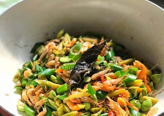 Resep Tumis Udang Pete n Daun Putut oleh Prilli Putri - Cookpad
