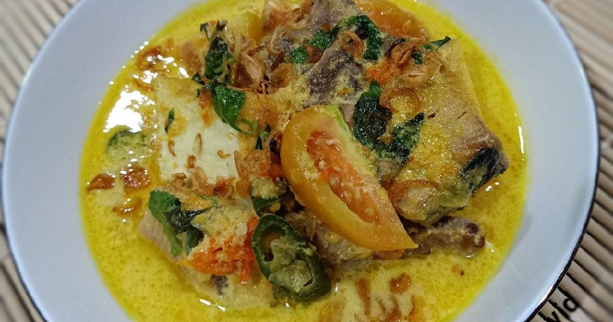 Resep Tuna Asap Kuah Kuning Pedas Kemangi oleh Heny Widiastuti - Cookpad