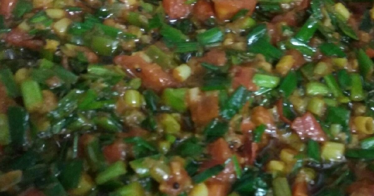 Green Garlic Tamatoes Sabji Recipe by Suvas Shah - Cookpad