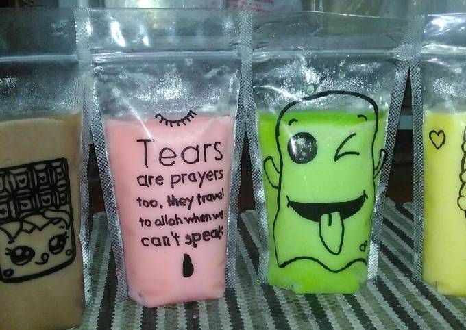 Resep Pudot (puding sedot) simple oleh annisa miranty - Cookpad