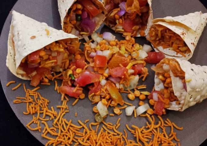 Papad Cone Chatpati bhel puri Recipe by Kaur Jass - Cookpad