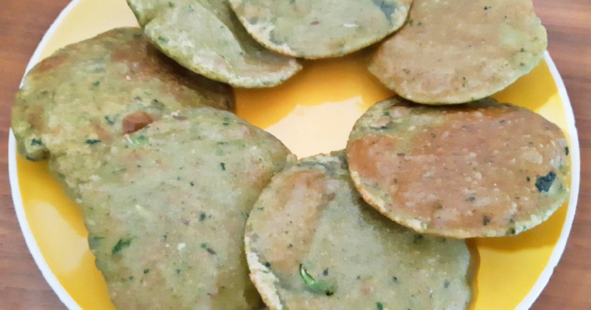 Palak Puri Recipe by Jyoti Ghuge - Cookpad