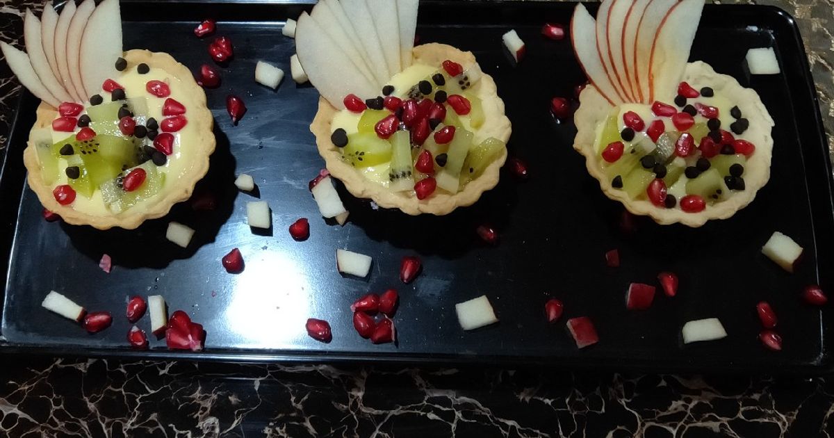 Yummy Custardy Fruit Tart Recipe by Simar Kaur - Cookpad