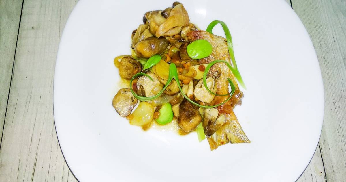 Resep Ikan Saus Jamur Tauco oleh Silvy Arundita - Cookpad