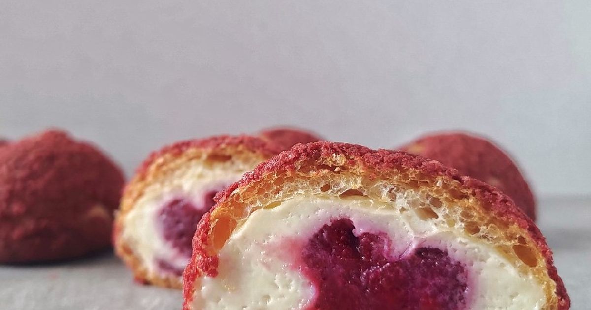 Resep Red Berry And Coconut Cream Puffs (Choux Au Craquelin) oleh Vita ...