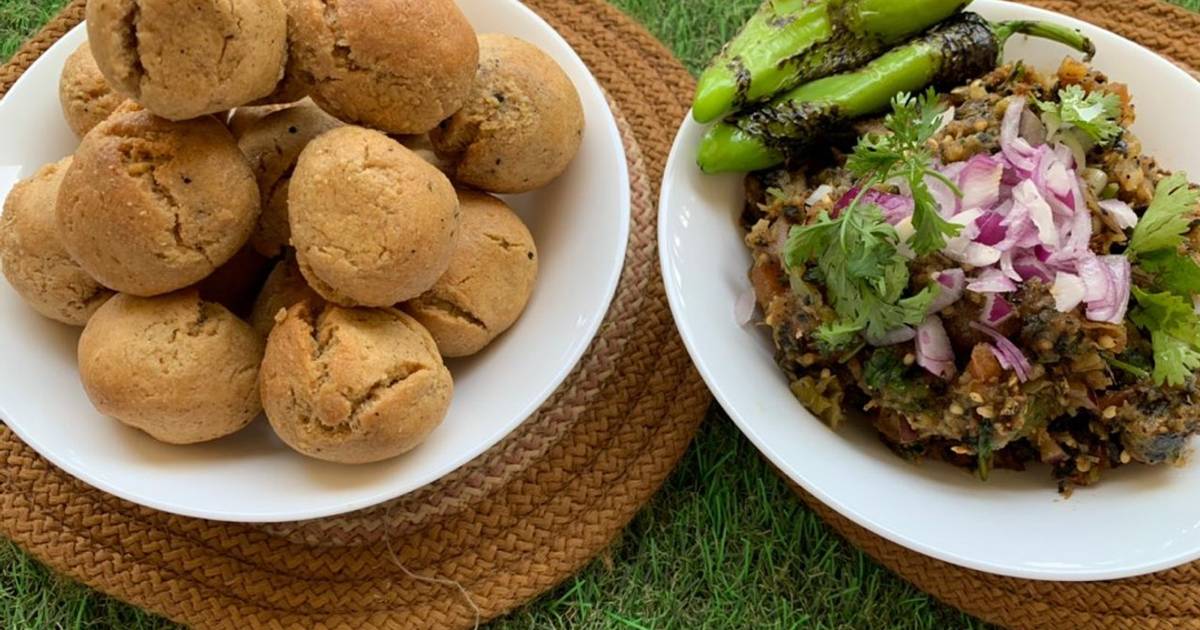 घर के बनाये easy and simple 827 baati chokha रेसिपीज . baati chokha ...