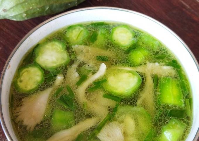 Resep Sup Sayur Oyong Jamur Tiram oleh Dapur SiLvi - Cookpad