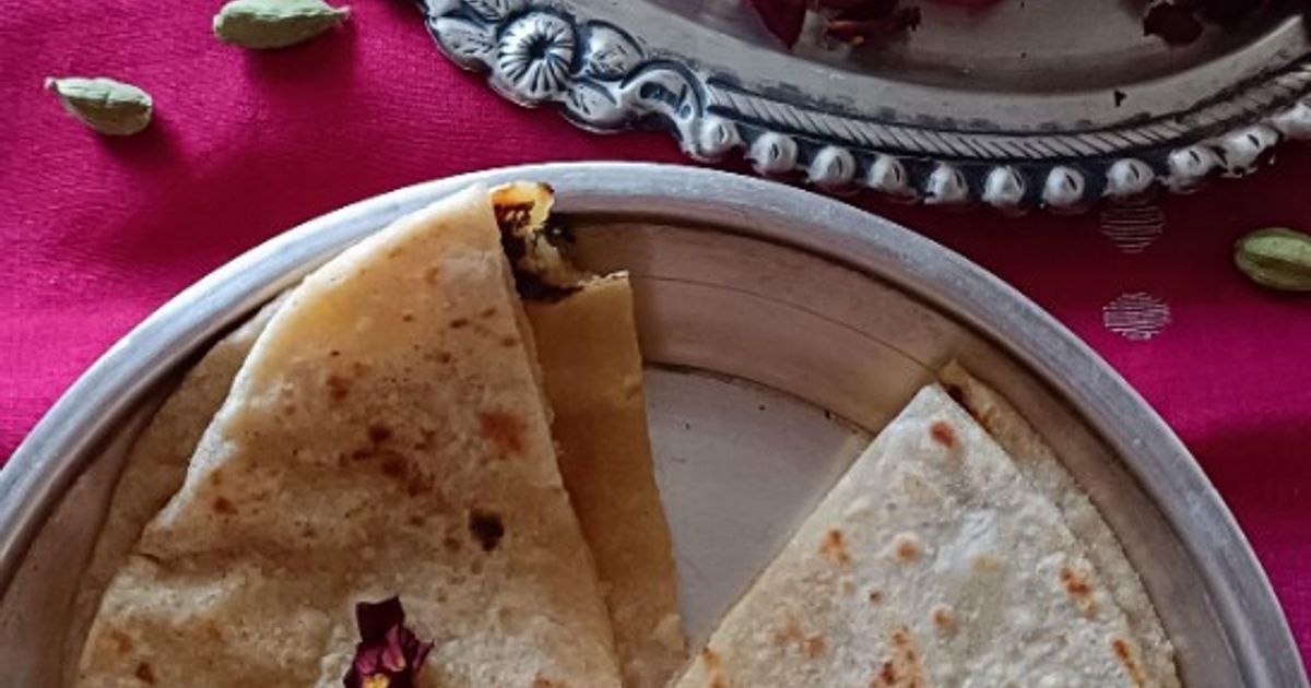 Khava Poli / Mava Poli / Pedha Poli Recipe by Vaishali Suhas - Cookpad