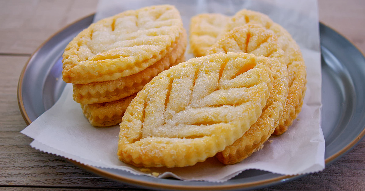 4 easy and tasty leaf shaped cookies recipes by home cooks - Cookpad