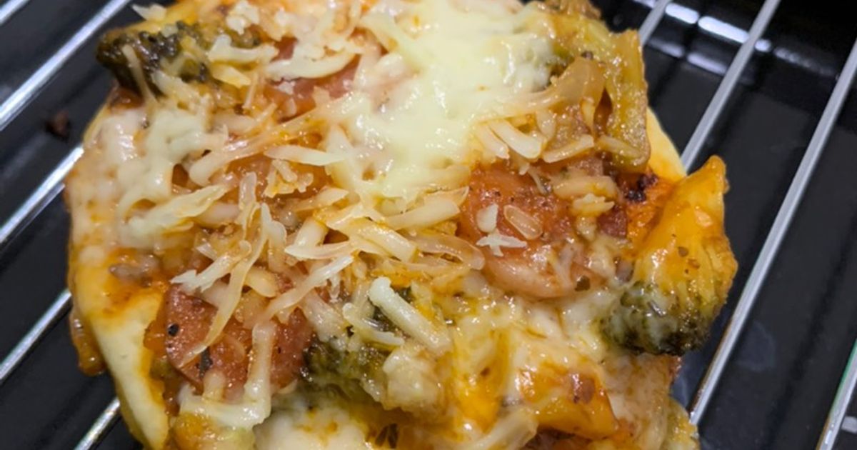 Resep Pizza Mini No Telur Pakai Oven oleh GLOW’s Home Kitchen - Cookpad