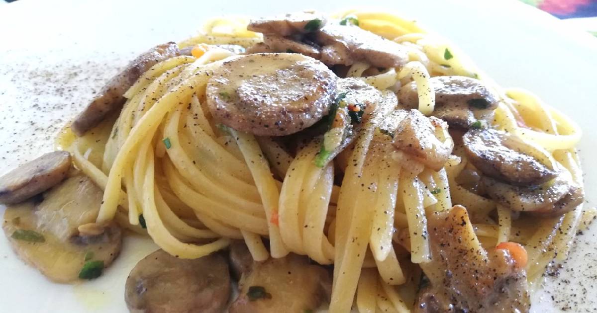 Ricetta Linguine con Funghi Champignon e Pomodorini Freschi di Fabio ...